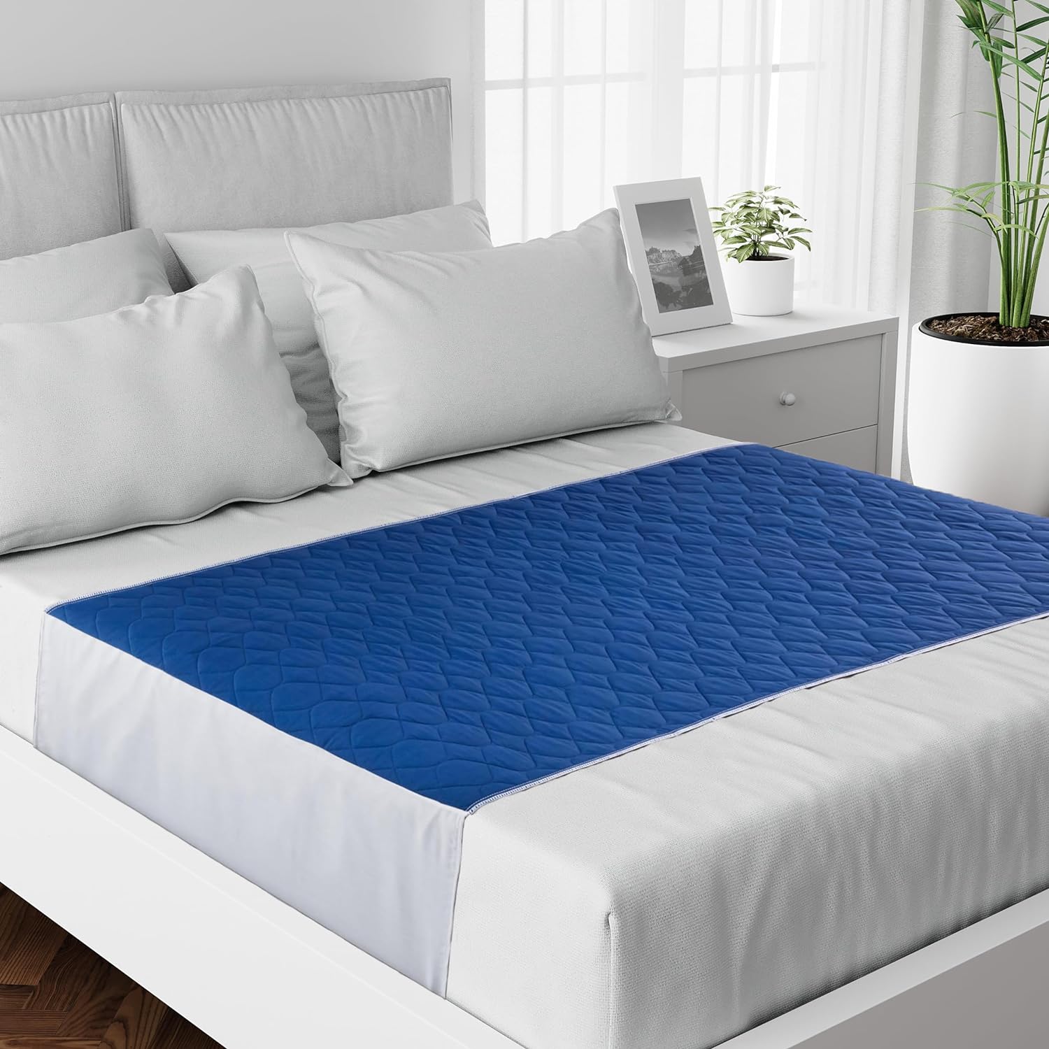 Double Size Bed Pad With Tucks - Anti-Stain Navy